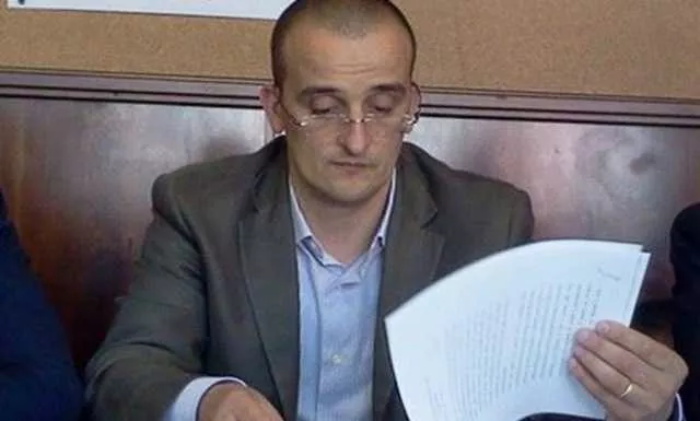 YouTG.NET - Lutto per l'ex sindaco di Ollolai Efisio Arbau, la moglie ... YouTG.NET - Lutto per l'ex sindaco di Ollolai Efisio Arbau, la moglie ...