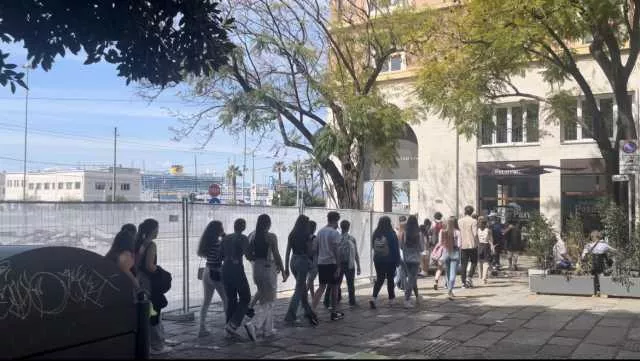 YouTG.NET - Cagliari, arriva la Costa Toscana: seimila turisti ... YouTG.NET - Cagliari, arriva la Costa Toscana: seimila turisti ...